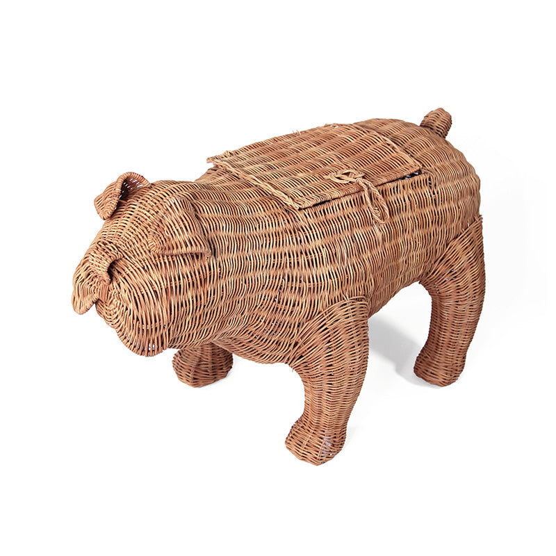 Sir Winston Wicker Bulldog (Chestnut) – Duke & Winston